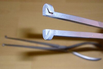 Special torsion spring pliers : Weiblen